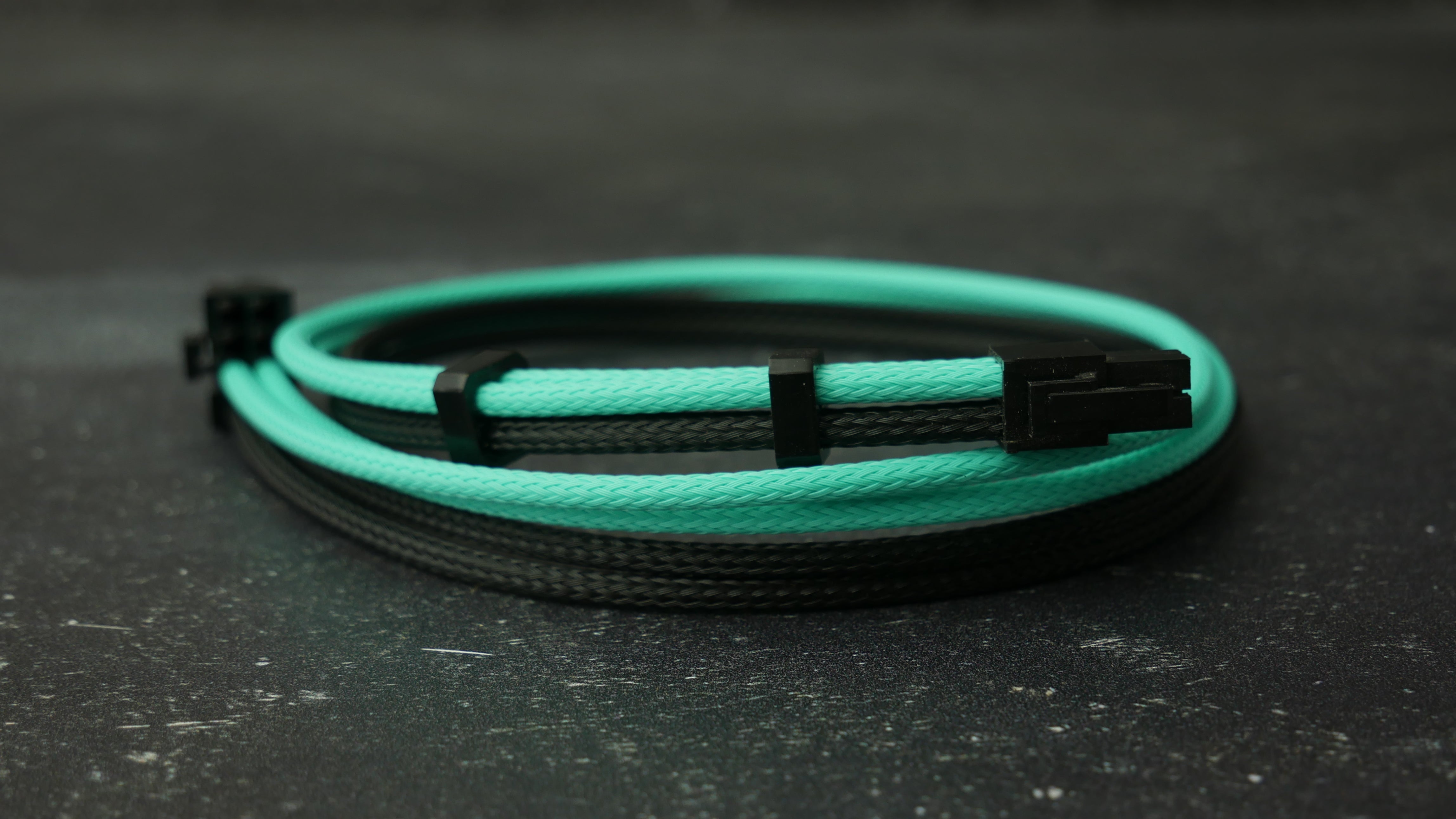 4 Pin EPS Cable (Corsair type 4 RMx, RMi AXi) – Bespoke Baka